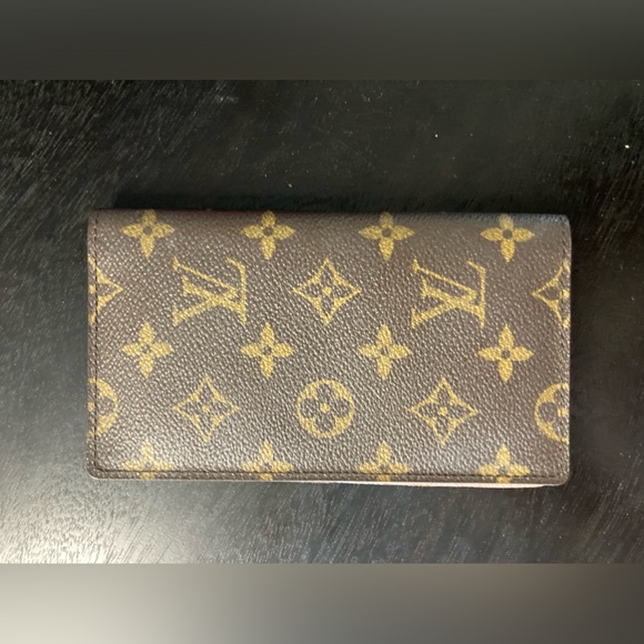 Louis Vuitton | Bags | Louis Vuitton Monogram Checkbook Cover | Poshmark